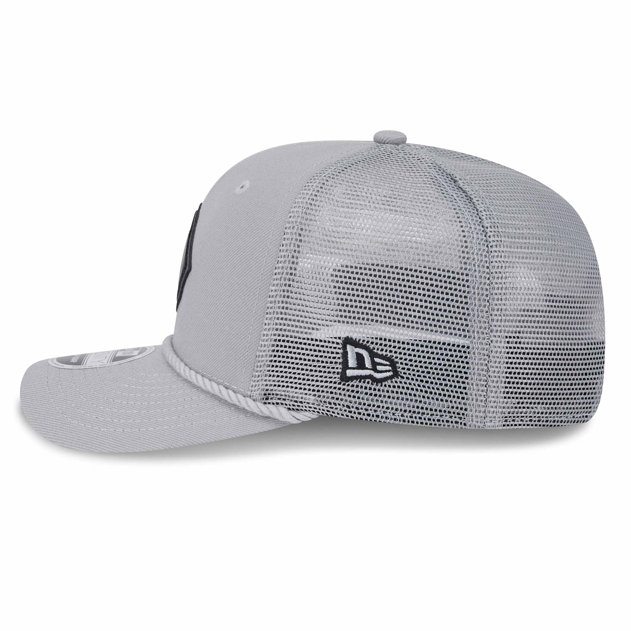 Chicago Cubs Leather Logo 9SEVENTY Stretch Snap Trucker Cap ...